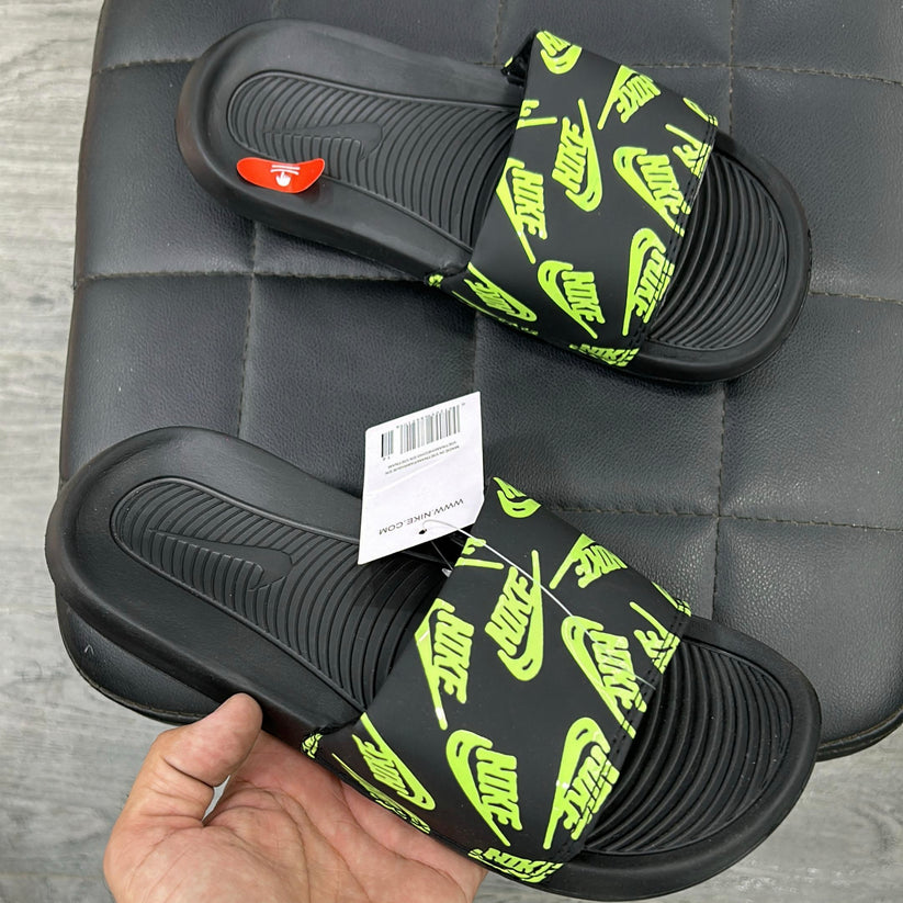 Nike slider – Superstore Club